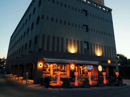 Exterior