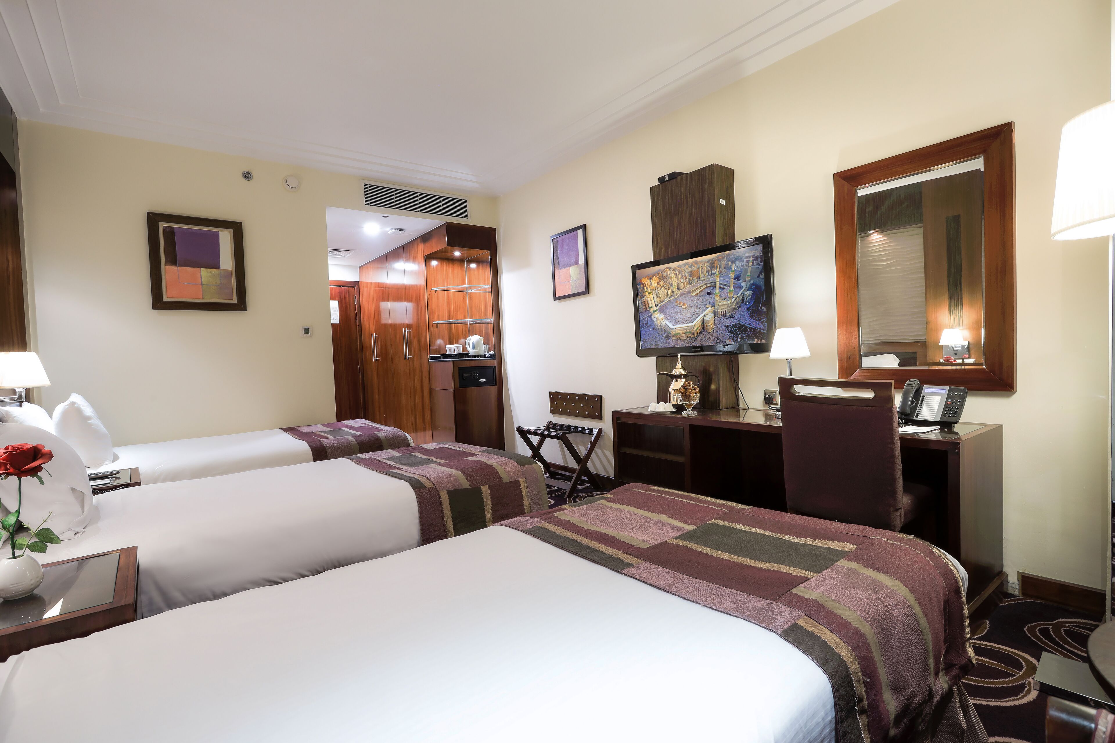 Elaf Kinda Hotel in Mecca: Find Hotel Reviews, Rooms, and Prices on ...