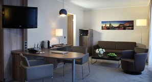 Roupa hipoalergénica, camas de colchão pillowtop, minibar 