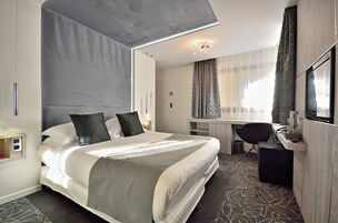 Frigobar, cofres nos quartos, individualmente decorados