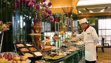Café da manhã com buffet todos os dias (CNY 75 por pessoa)