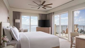 Suite Club, 1 cama de casal, não fumadores, junto ao mar | 1 quarto, roupa de alta qualidade, edredões de penas