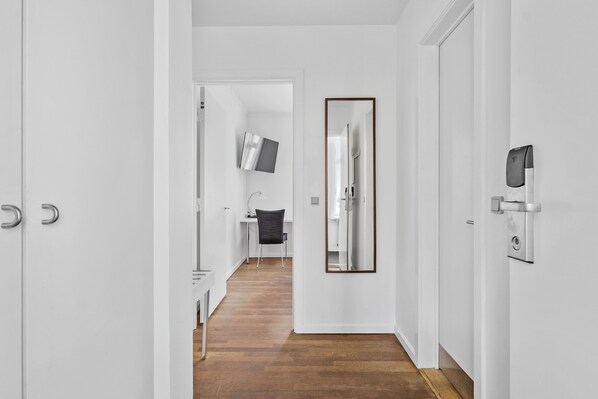 Quarto Standard, 1 cama queen-size, não fumadores | Roupa hipoalergénica, secretária 