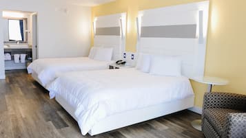 Standard, Duas camas Queen | Cortinas blackout, quartos à prova de som, ferros/tábuas de passar roupa