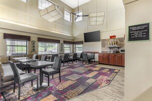 Pequeno-almoço completo incluído 