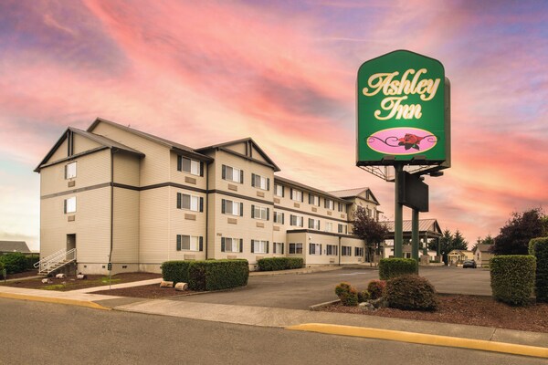 Ashley Inn Of Tillamook - Rockaway Beach, OR