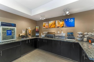 Café da manhã com buffet grátis todos os dias