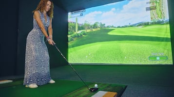 6 bares/lounges, um bar à beira da piscina, um bar junto à piscina