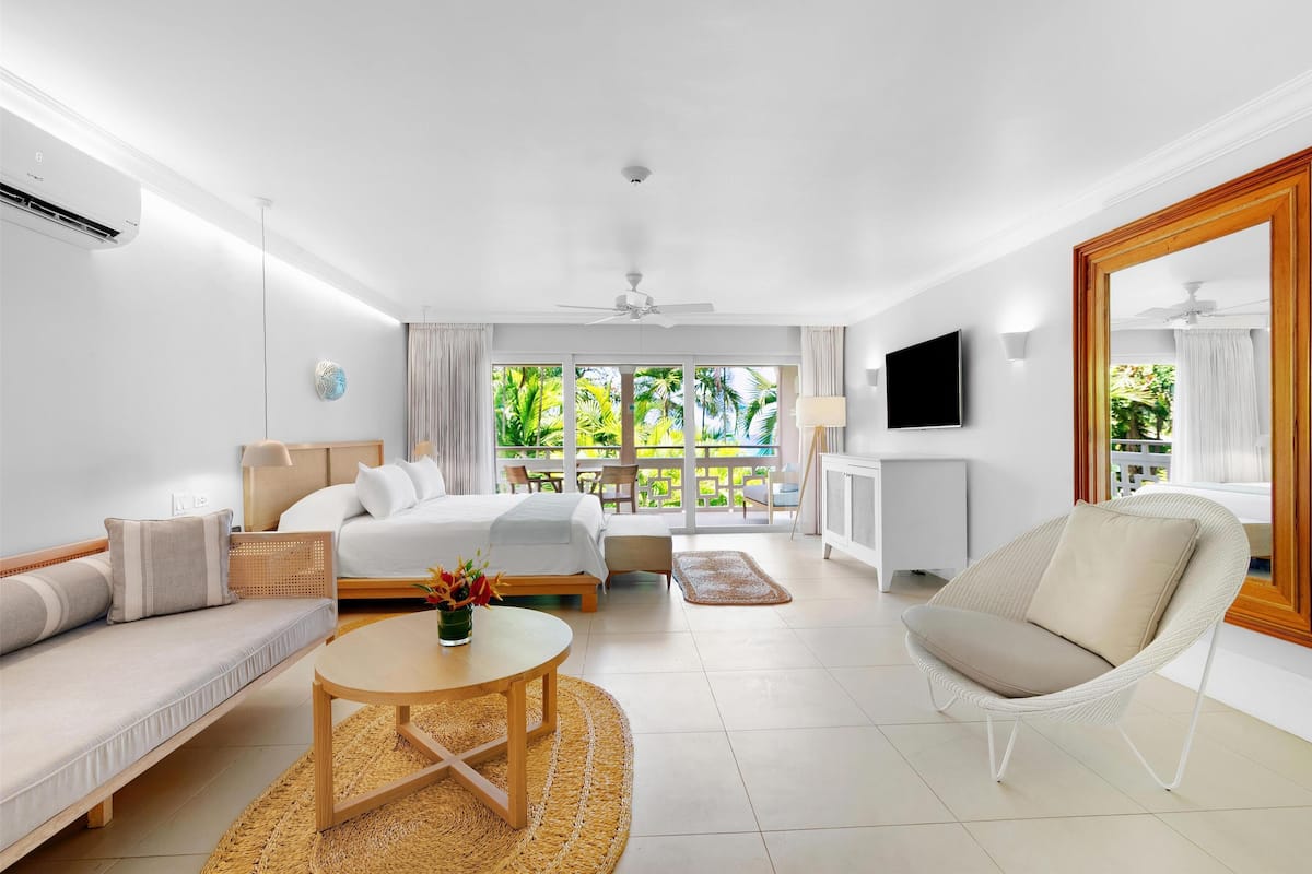 Penthouse Ocean Suite | Roupa de alta qualidade, minibar, cofre no quarto 