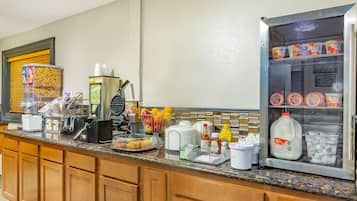 Pequeno-almoço takeaway diário incluído