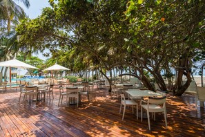 Café da manhã, almoço e jantar