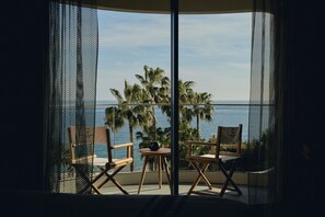 Minibar, cofre no quarto, quartos insonorizados, Wi-fi grátis