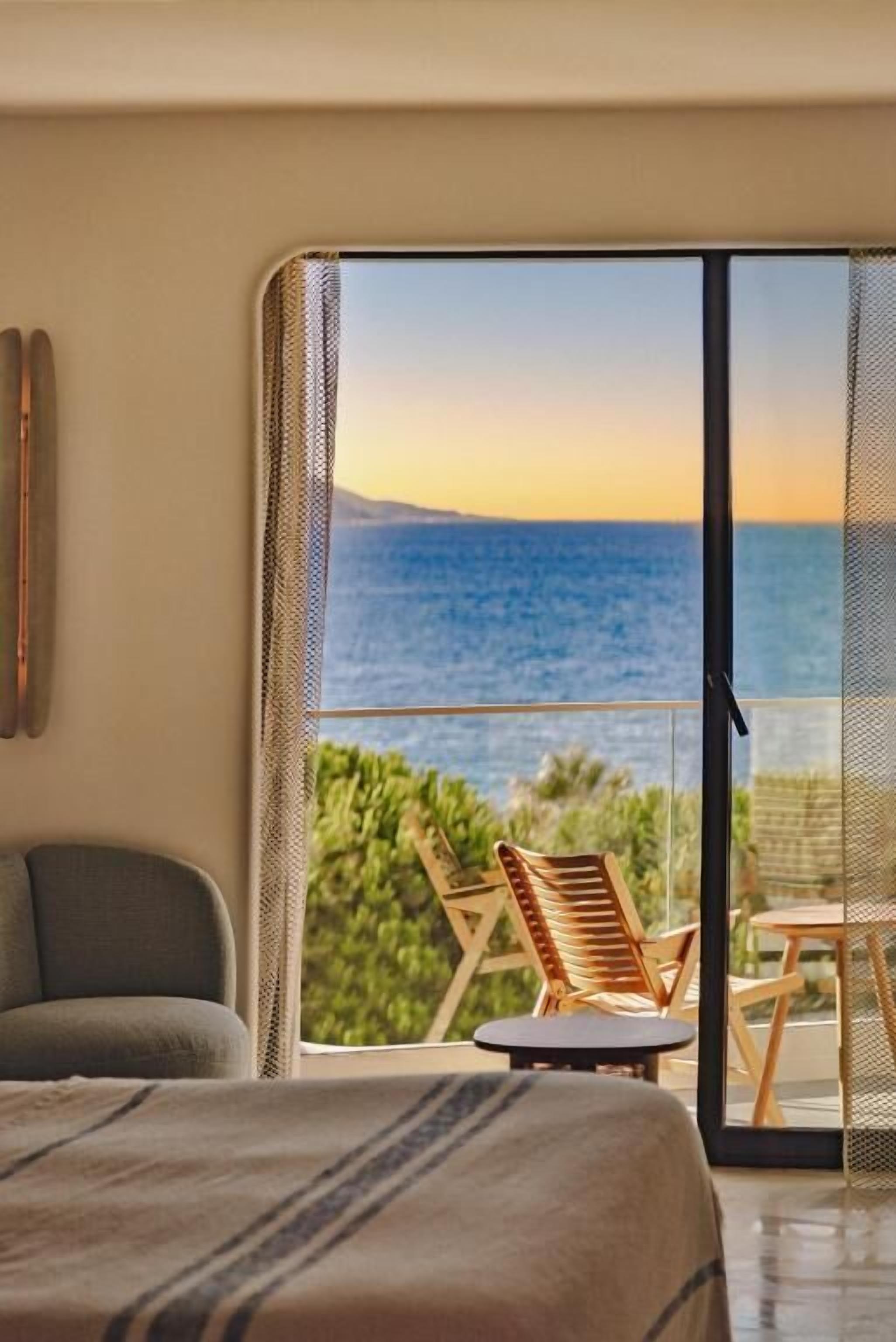 Frigobar, cofres nos quartos, quartos à prova de som, Wi-Fi de cortesia