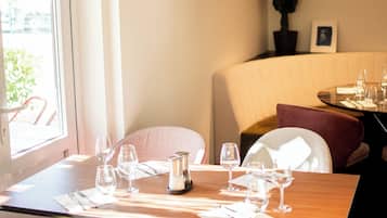 Almoços e jantares servidos