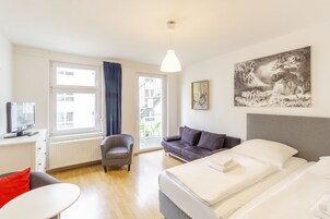 Apartamento | Roupa de alta qualidade, quartos insonorizados, Wi-fi grátis