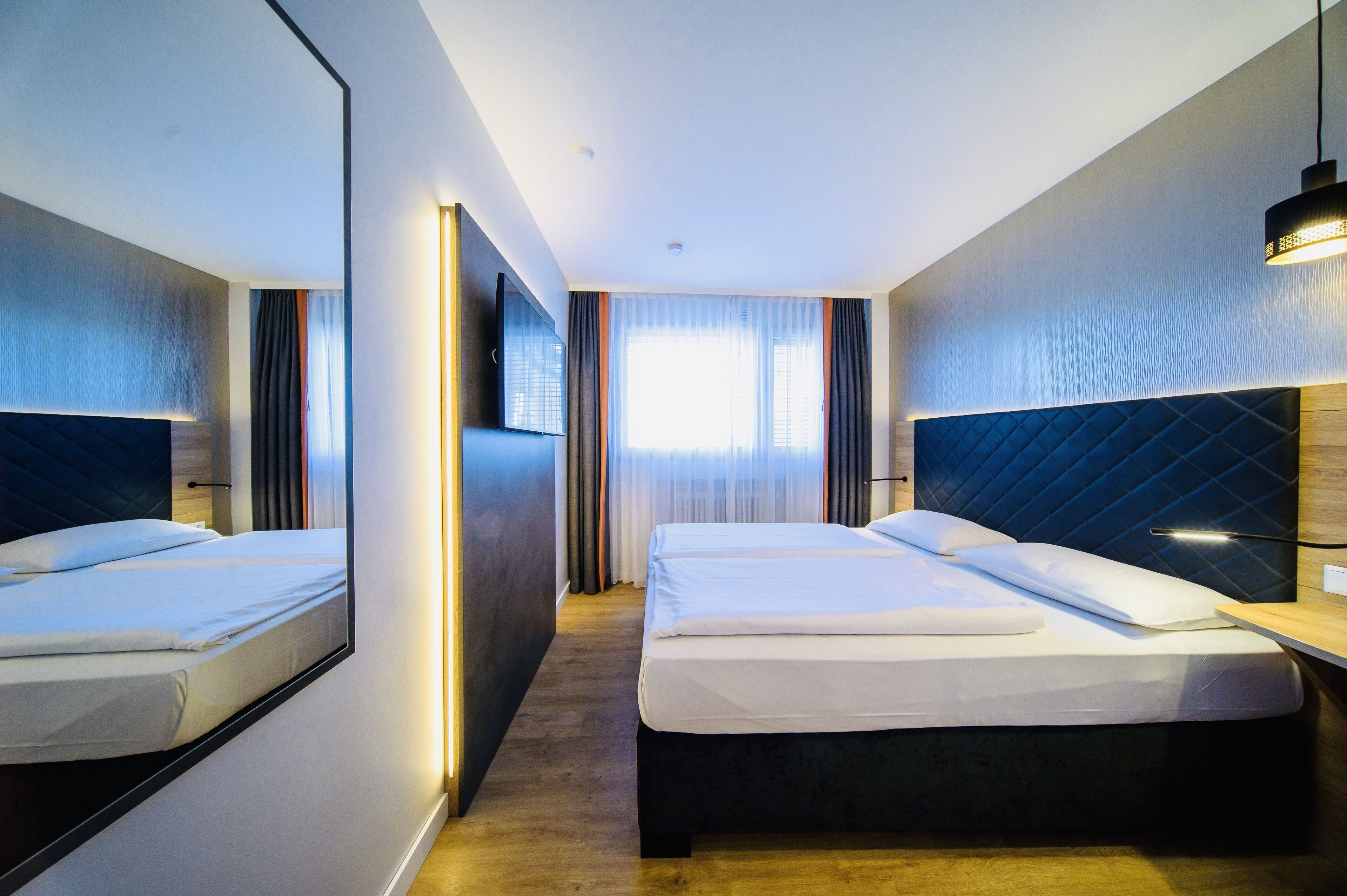 Hotel Rieker Stuttgart Hauptbahnhof in Stuttgart: Find Hotel Reviews ...