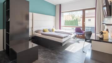Quarto Familiar, 3 camas individuais | 1 quarto, roupa de alta qualidade, secretária