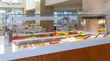 Pequeno-almoço tipo buffet diário incluído