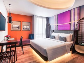 Roupas de cama premium, frigobar (abastecido com itens grátis)