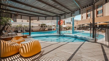 Piscina externa