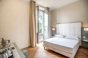 Quarto Duplo ou Twin Superior, vista para o jardim | 1 quarto, minibar, cofre no quarto, com decoração personalizada 