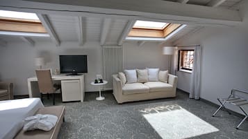 Suíte júnior | 1 quarto, frigobar, cofres nos quartos, escrivaninha