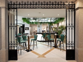 Pequenos-almoços, almoços, jantares servidos, cozinha mediterrânica