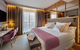 Emperatriz Premium Room | Roupa de alta qualidade, edredões de penas 