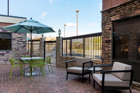 Hotels Near Me Find Cheap Hotels Near Your Location Expedia
