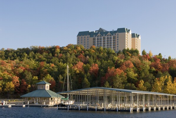 Chateau On The Lake Resort Spa and Convention Center Reviews, Deals ...