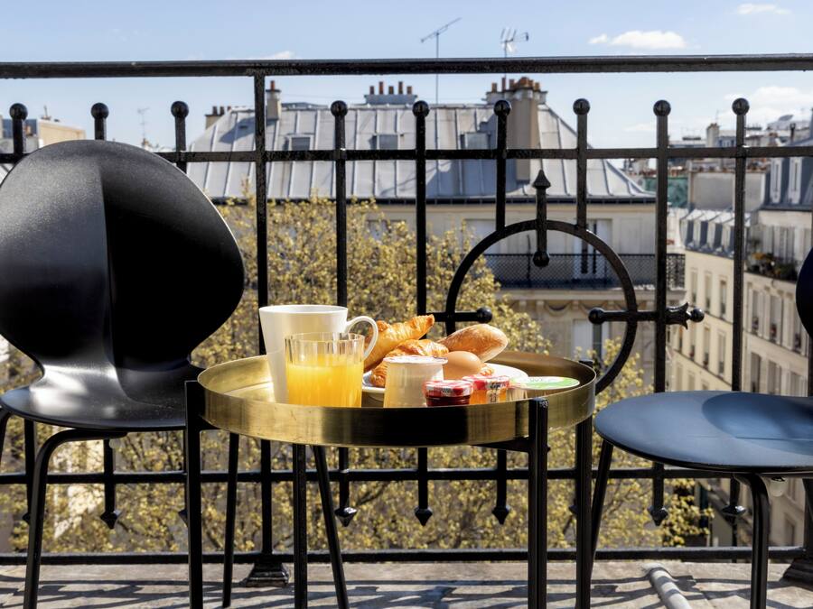 Quarto Superior, varanda | Cofre no quarto, secretária, quartos insonorizados