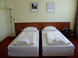 Quarto Twin Standard, 1 quarto | Wi-fi grátis 