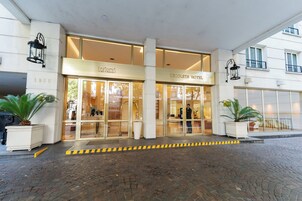 Fachada da propriedade