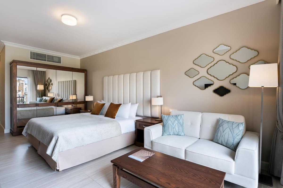 Quarto Deluxe, vista para o jardim (Grand Deluxe) | 1 quarto, roupa hipoalergénica, minibar, cofre no quarto