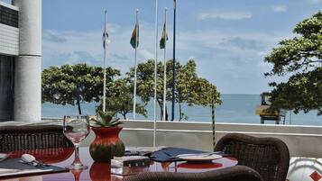 Alimentação e bebidas