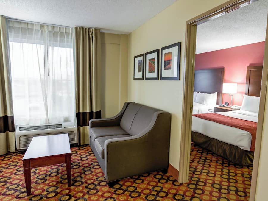 Edredões de penas, secretária, cortinas/cortinados opacos