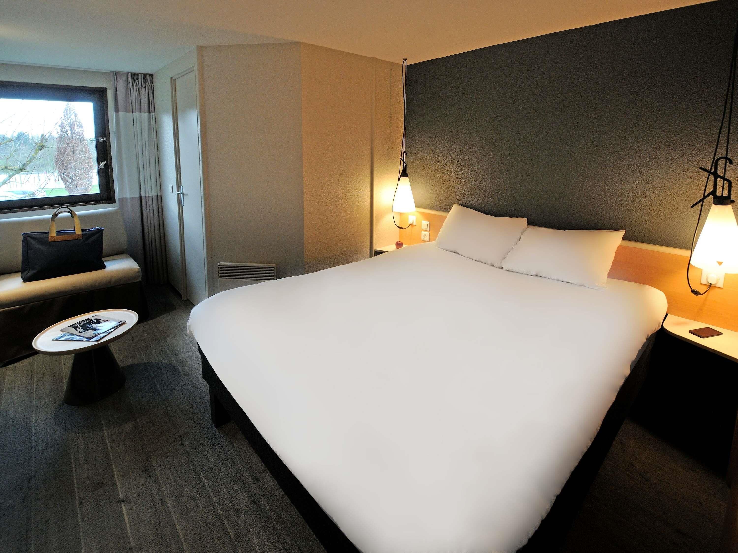 Quarto standard, 1 cama de casal | Roupas de cama premium, cortinas blackout, quartos à prova de som