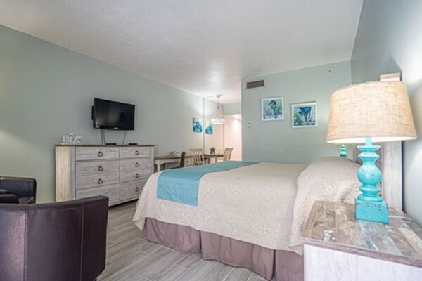 Carriage House Resort Motel - Caribbean