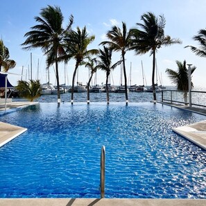 Book OCEAN VIEW CANCUN ARENAS in Cancun | Hotels.com