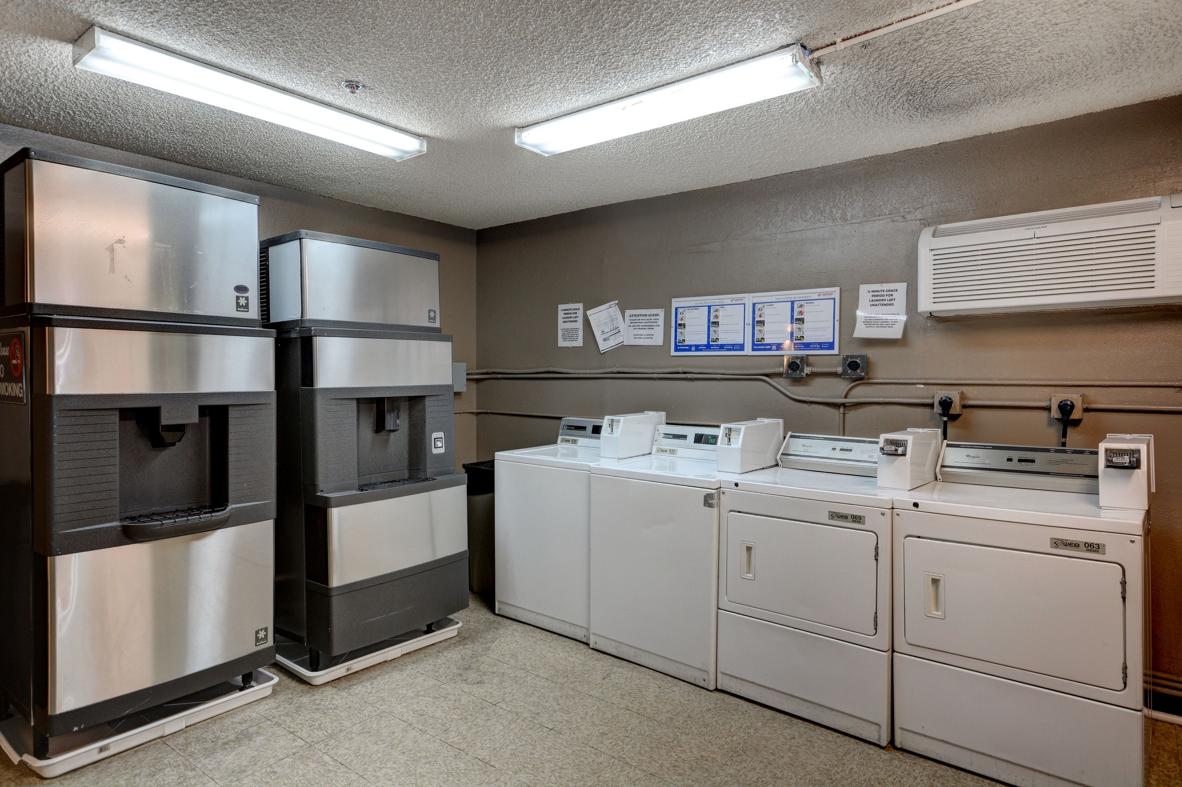 Hotel Jefe at Ojos Locos Reviews, Deals & Photos 2024 - Expedia