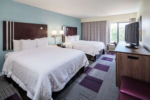 Cofre no quarto, ferro/tábua de engomar 