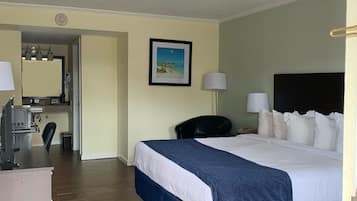 Standard King Room, 1 King Bed | Vista do quarto