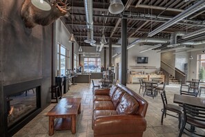 Pequeno-almoço tipo buffet incluído 