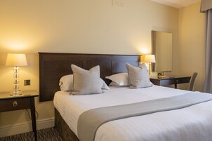 Quarto família, várias camas, vista para a cidade | Roupas de cama premium, individualmente decorados