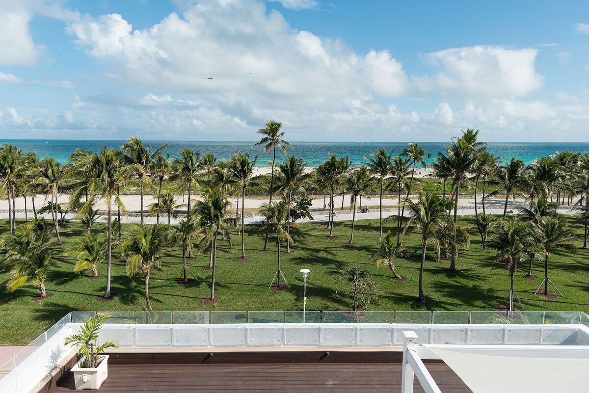 The Penguin Hotel Reviews, Deals & Photos 2023 - Expedia