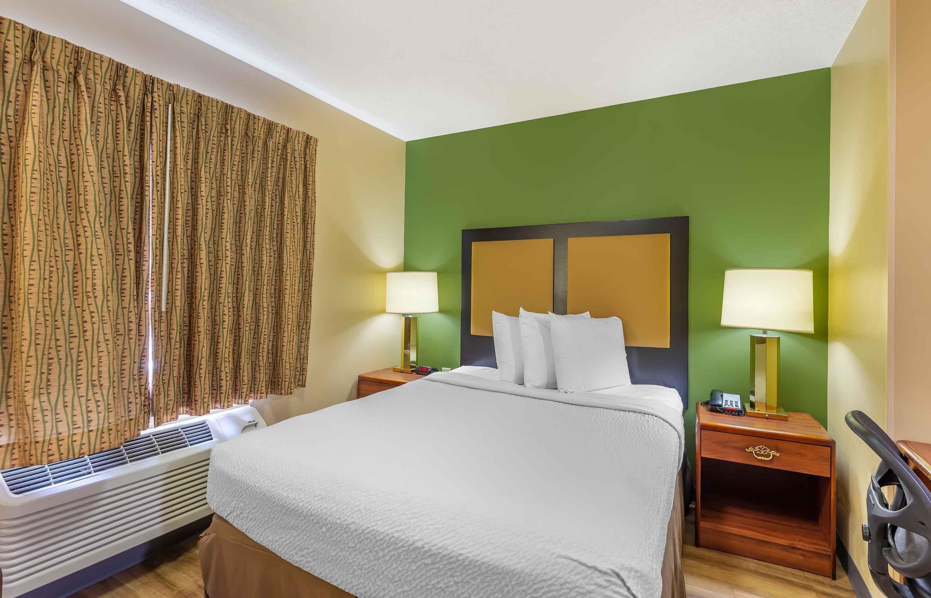 Estúdio, 1 cama queen-size, não fumadores | Secretária, secretária adequada para computadores portáteis 