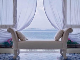 Suite de Luxo, vista para o mar | Roupa hipoalergénica, minibar, cofre no quarto, secretária