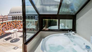 Quarto Duplo, terraço (Jacuzzi) | Banheira de imersão total