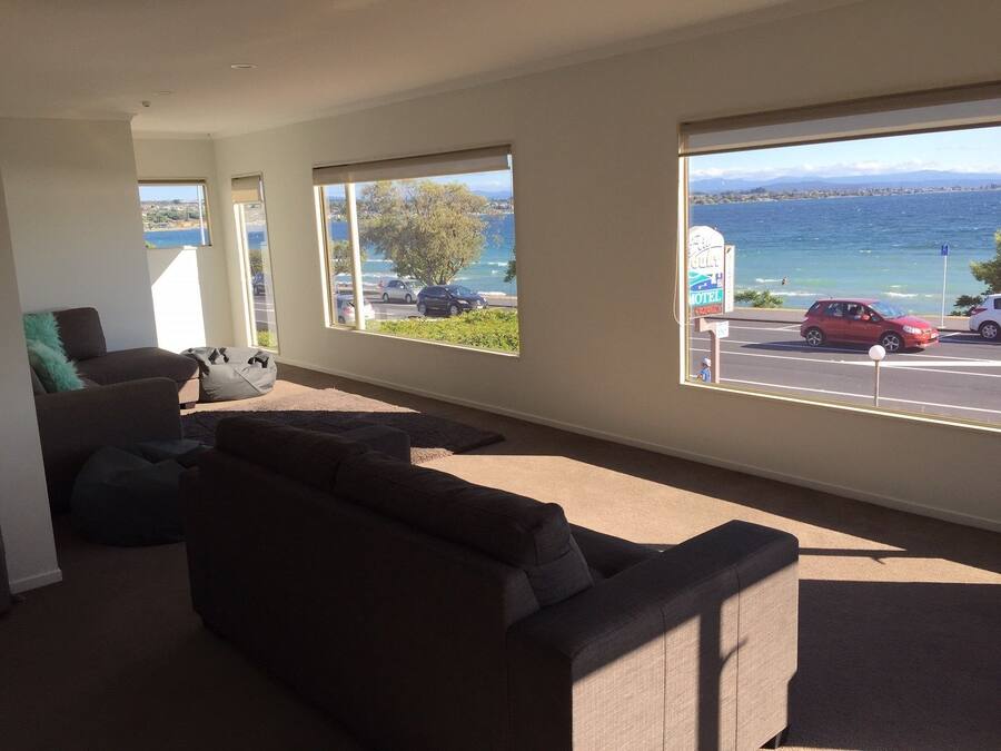 Smart TV de 46 de polegadas com canais digitais, televisor, Netflix