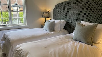 House Twin | 1 quarto, roupas de cama premium, cofres nos quartos